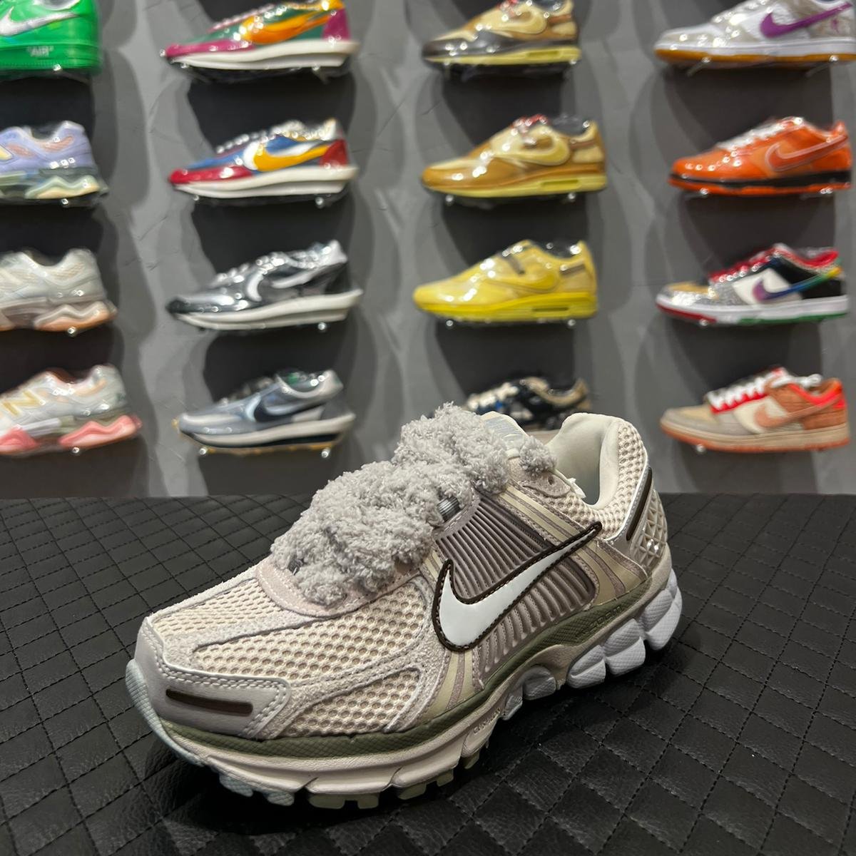 Lacet Fluffy - Disponible en 13 Couleurs – GlobalSneakers